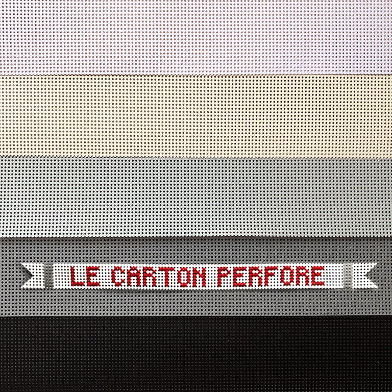 Il revient... Le carton perforé ! – La Croix & La Manière